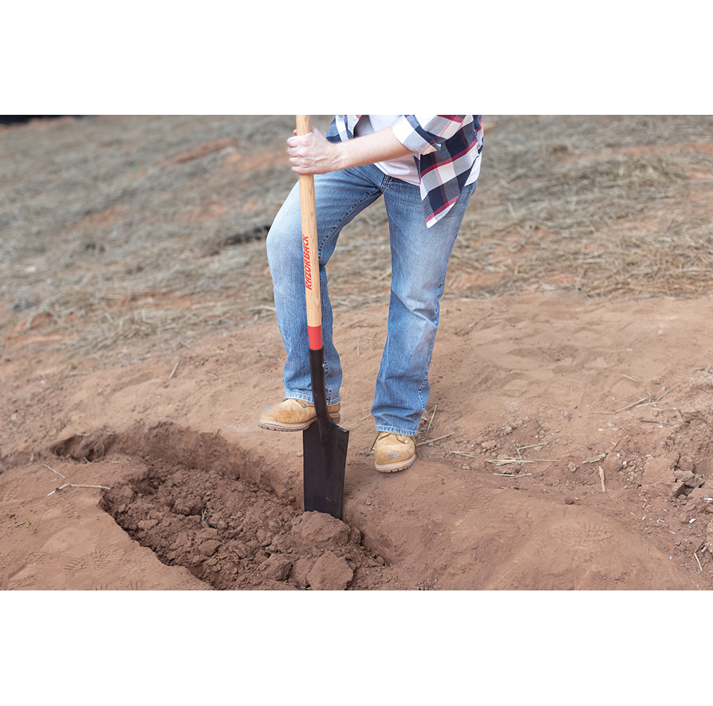 sharp digging spade