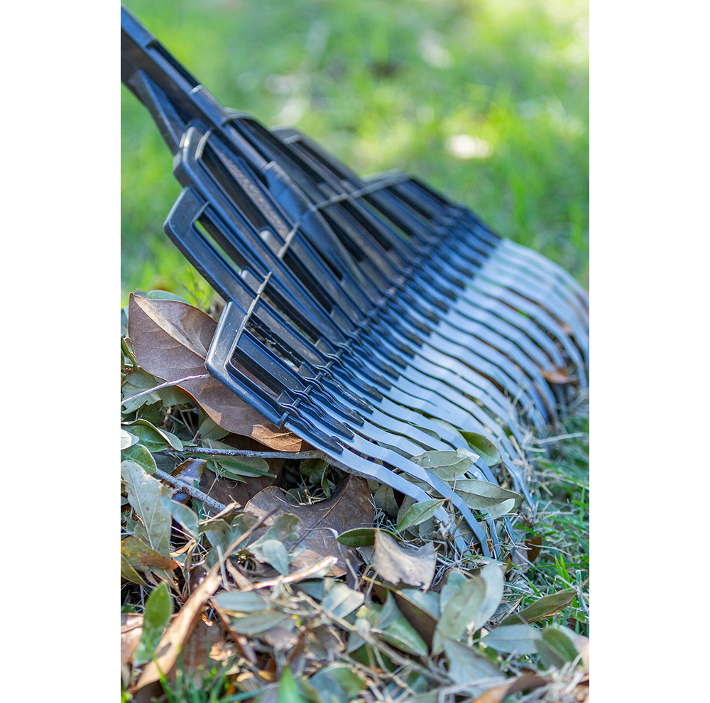 Razor-Back 20-Inch Multi-Purpose Rake | Home by AMES