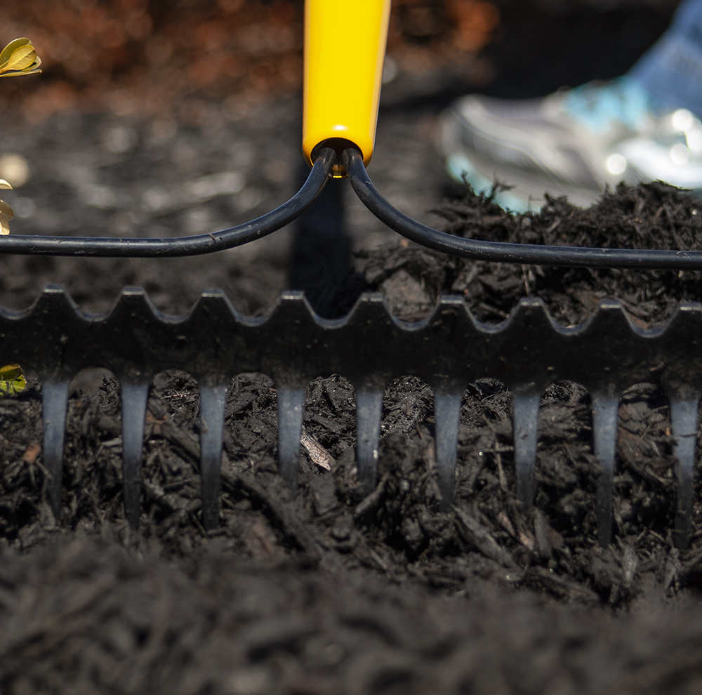 16-Tine Double Play Bow Rake with Cushion End Grip on Fiberglass Handle ...