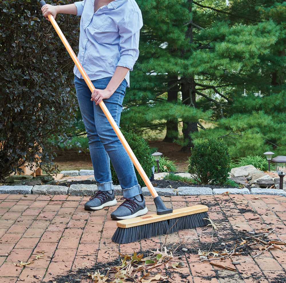 24 IN Wet and Dry Clean-Up Push Broom With Unbreakable Connector | Home ...